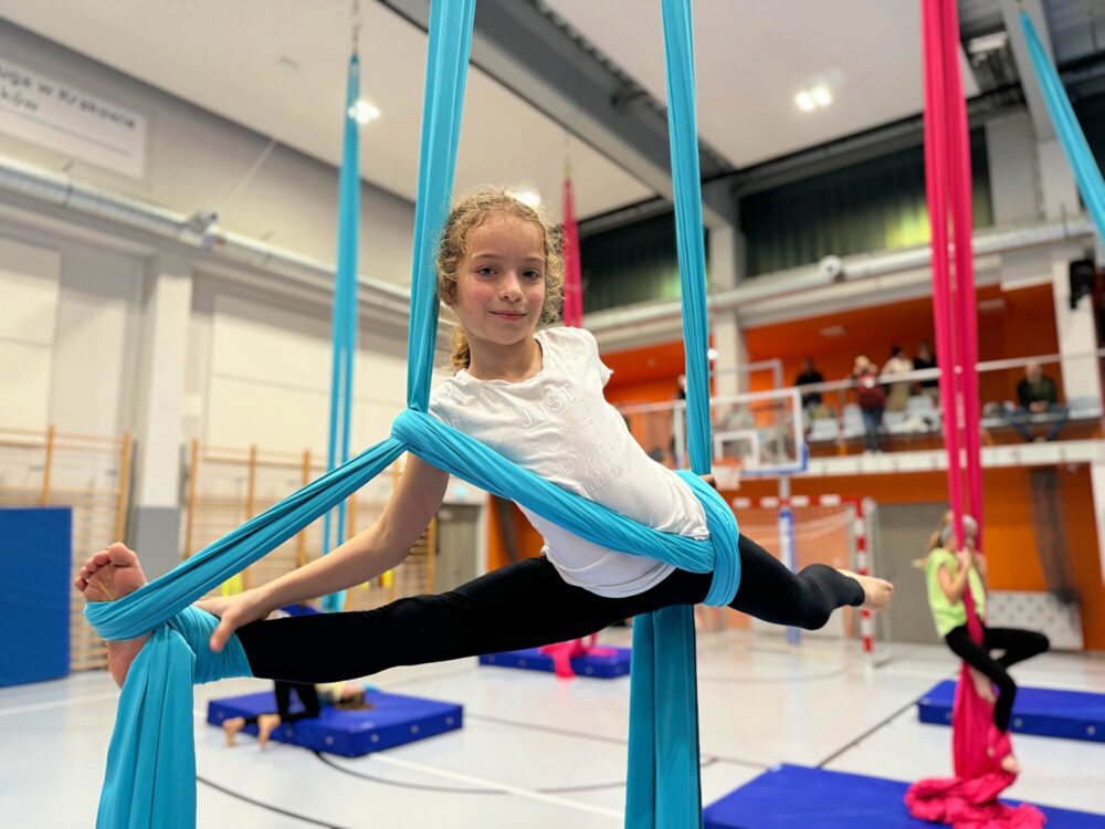 Magia akrobatyki powietrznej - gymspace